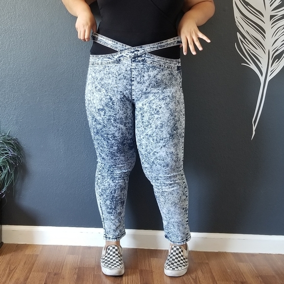Elite | Jeans | Elite Jeans Strappy Skinnies | Poshmark